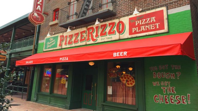 PizzeRizzo Dining Review - WDW Vacation Tips