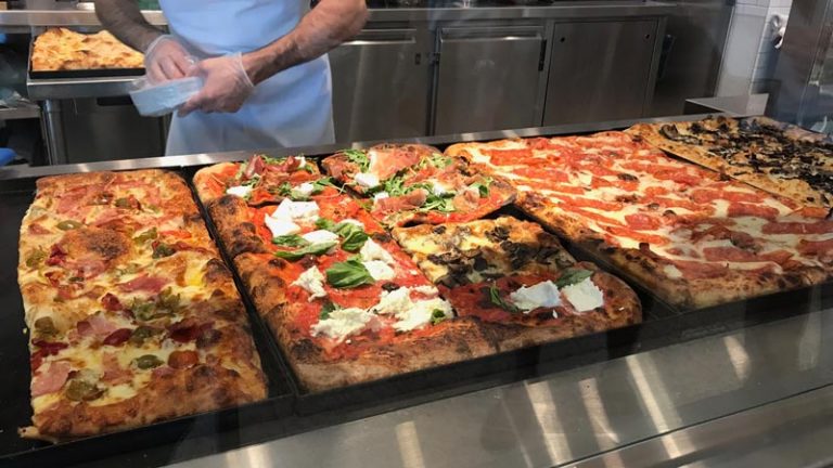 Pizza Ponte Dining Review • WDW Vacation Tips