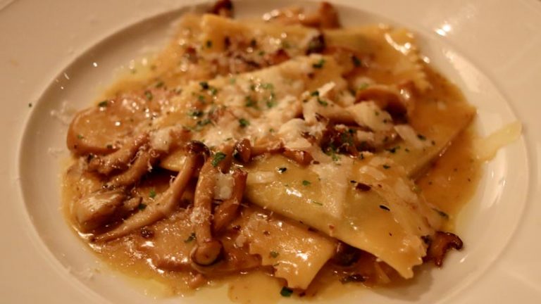 Ravello Dinner Dining Review - WDW Vacation Tips