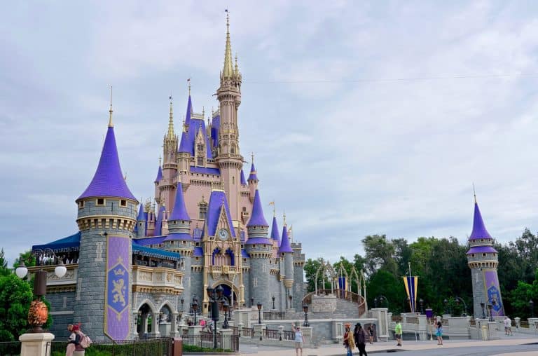 A Look at Cinderella's Castle at Disney World Over the Years • WDW ...