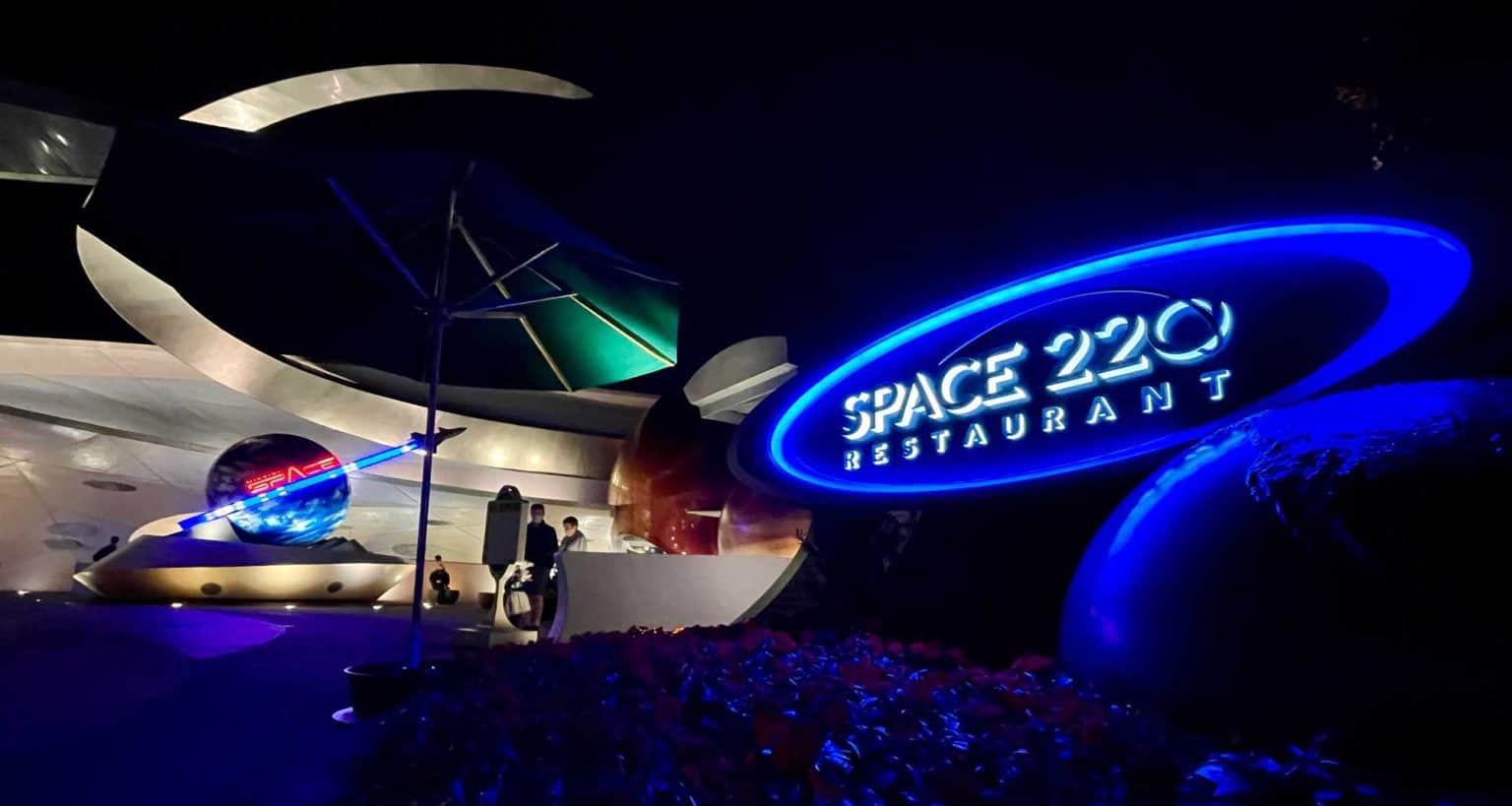 Space 220 Dinner Review • WDW Vacation Tips