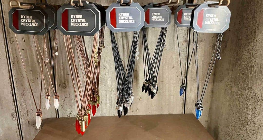 Finding a Black Kyber Crystal in Star Wars Galaxy's Edge - WDW Vacation ...