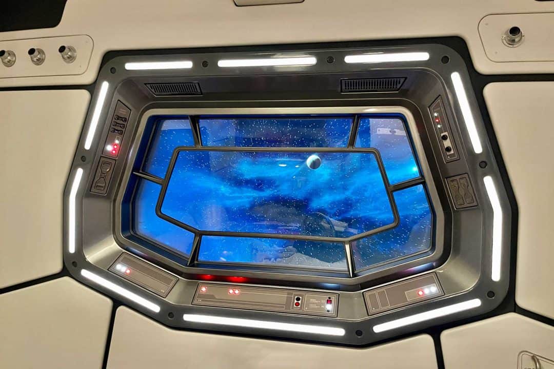 A Look Inside a Galactic Starcruiser Room • WDW Vacation Tips