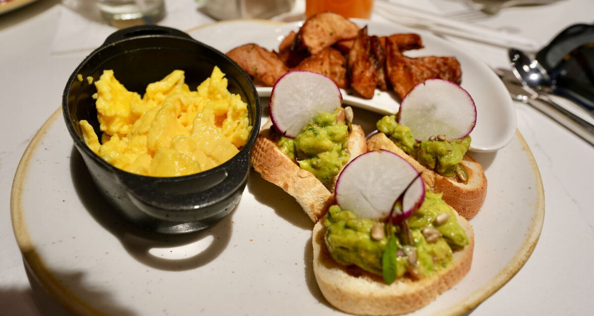 Steakhouse 71 Breakfast Review - WDW Vacation Tips