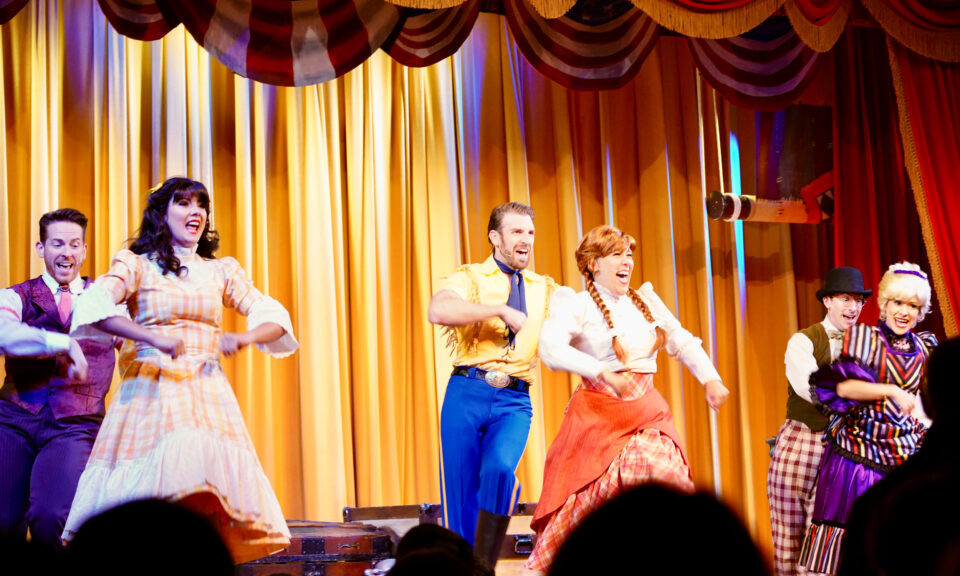 Hoop-De-Doo Musical Revue: Is it worth it? • WDW Vacation Tips