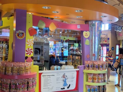 Goofy’s Candy Company: Create a Souvenir That is Fun and Delicious ...