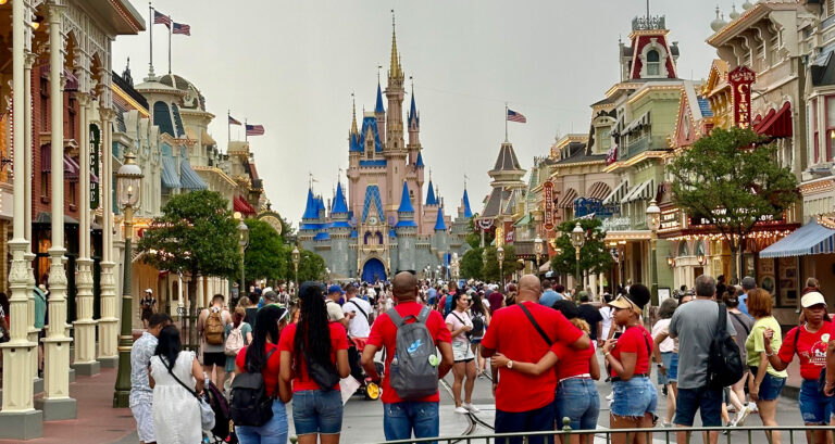 Complete Guide to Disney Wi-fi • WDW Vacation Tips