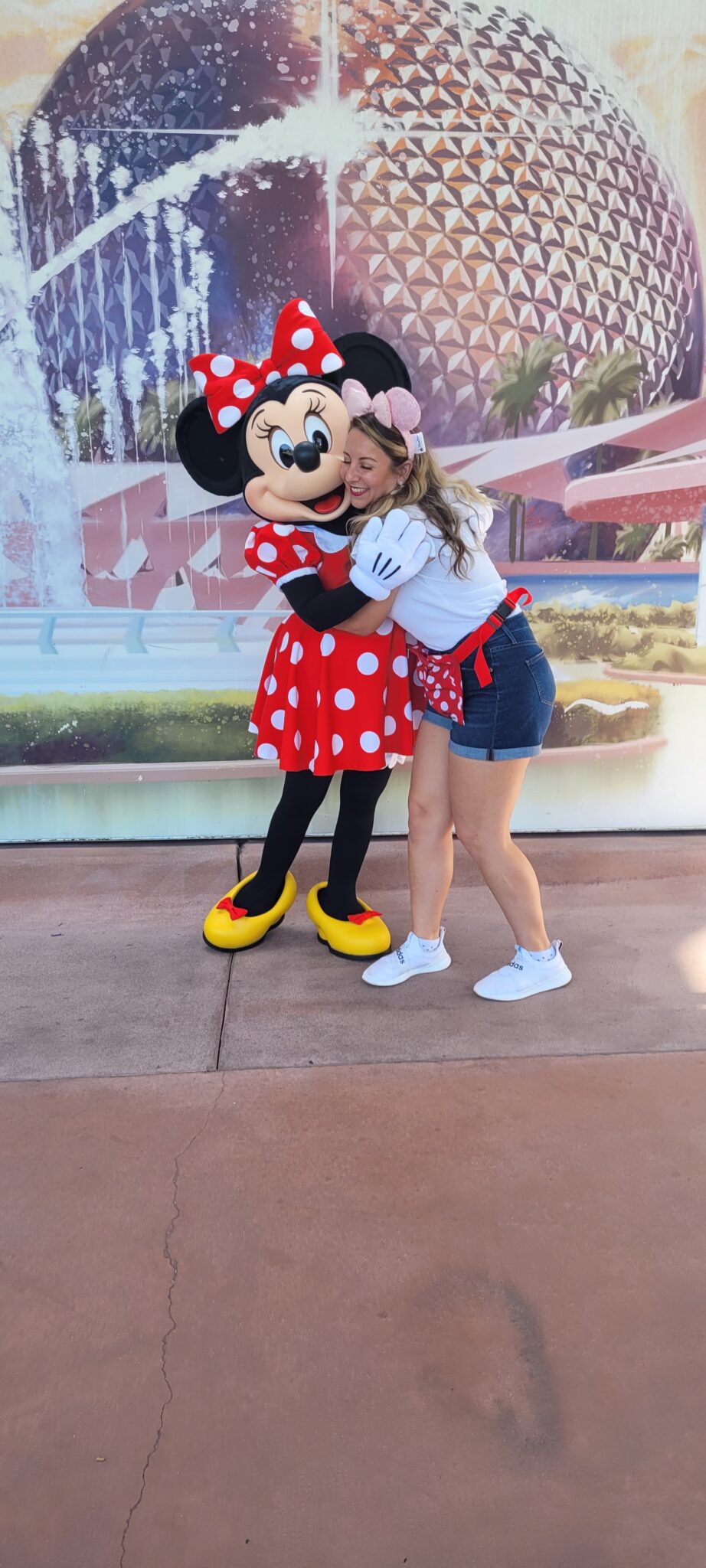 Everywhere to Find Minnie Mouse in Disney World: PLUS the Collection ...